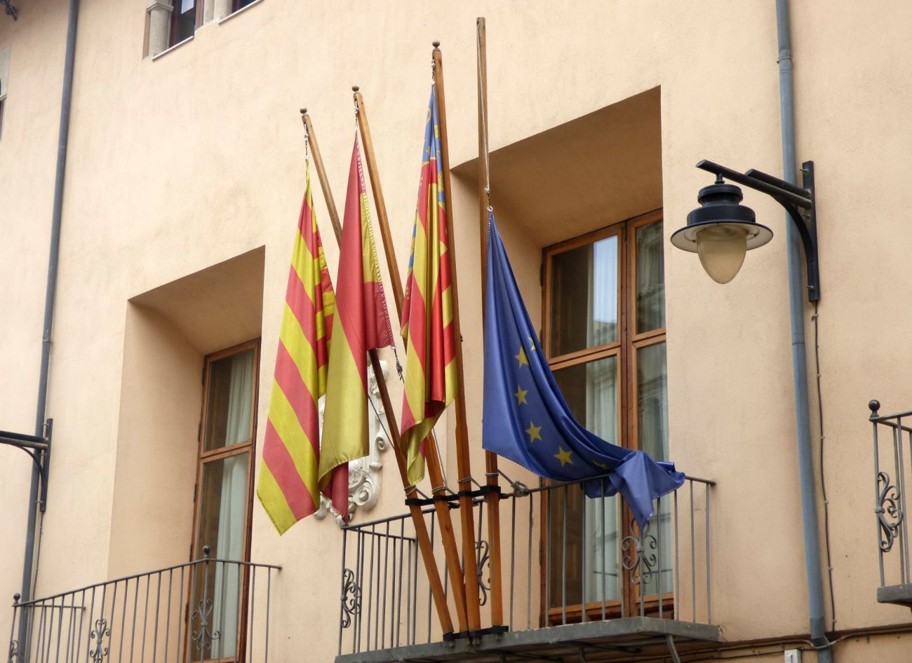 Ontinyent se suma al rebuig a les polítiques de la UE cap als refugiats ...